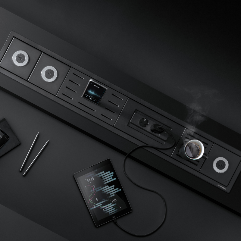 Black stainless steel rotating socket holder